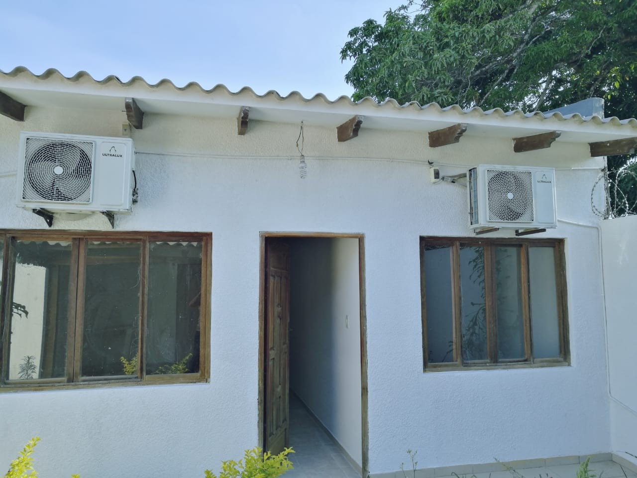 CASA EN VENTA ZONA NORTE 8vo. ANILLO ENTRE AV. BENI Y BANZER | UltraCasas.com $us 85,000 [UC-470579]
