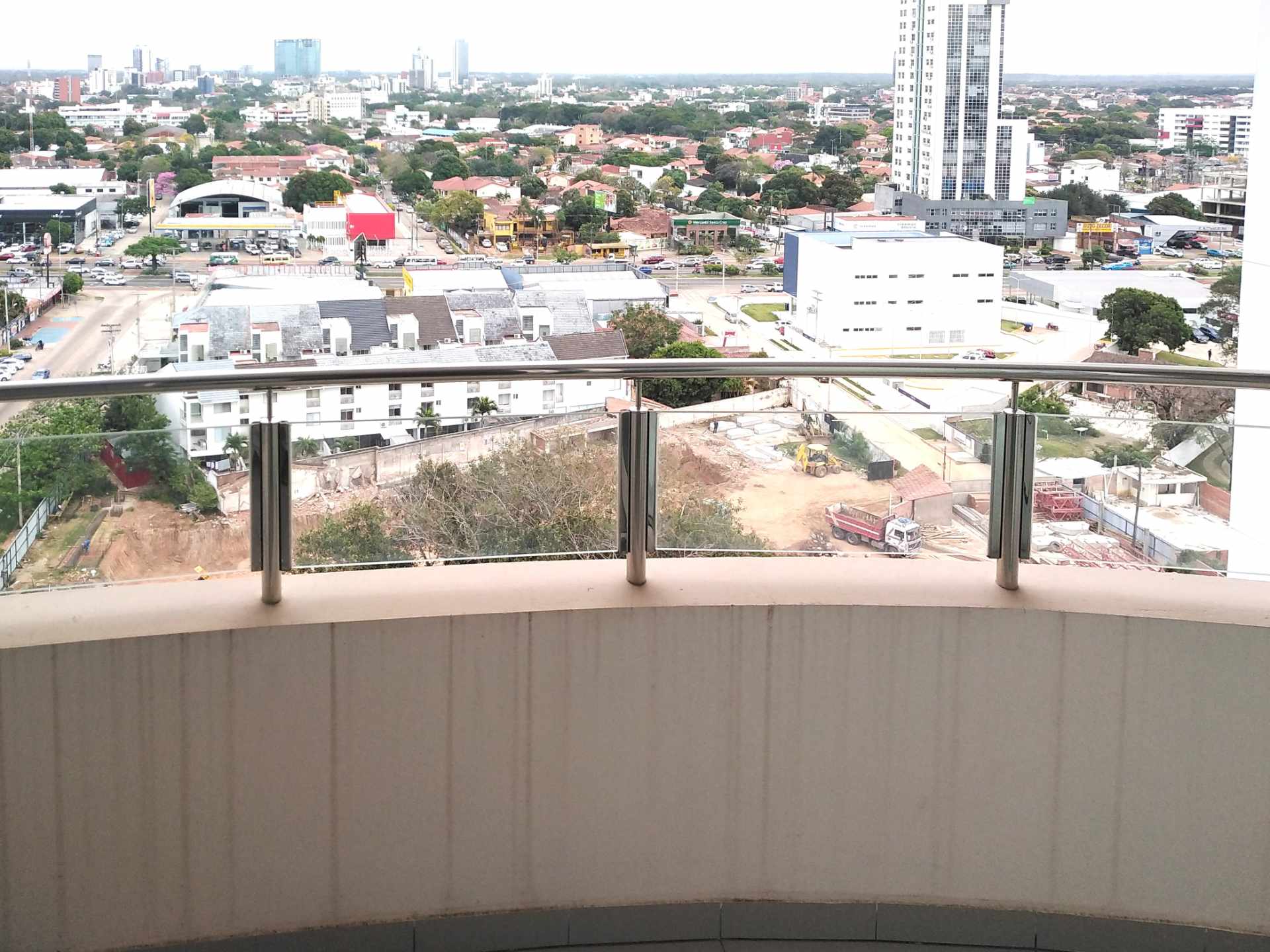 MACORORO 10 AVENIDA LOS CUSIS , ENTRE BANZER Y BENI | UltraCasas.com ...