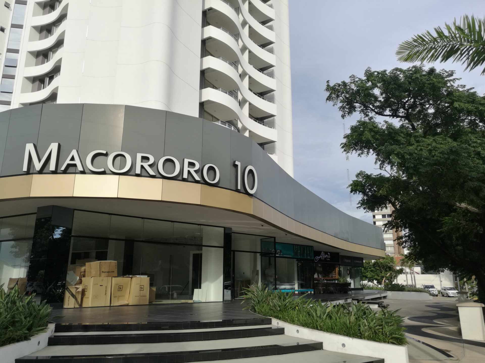 Edificio MACORORO 10, Av Los CUSIS | UltraCasas.com $us 1,300 [UC-636136]