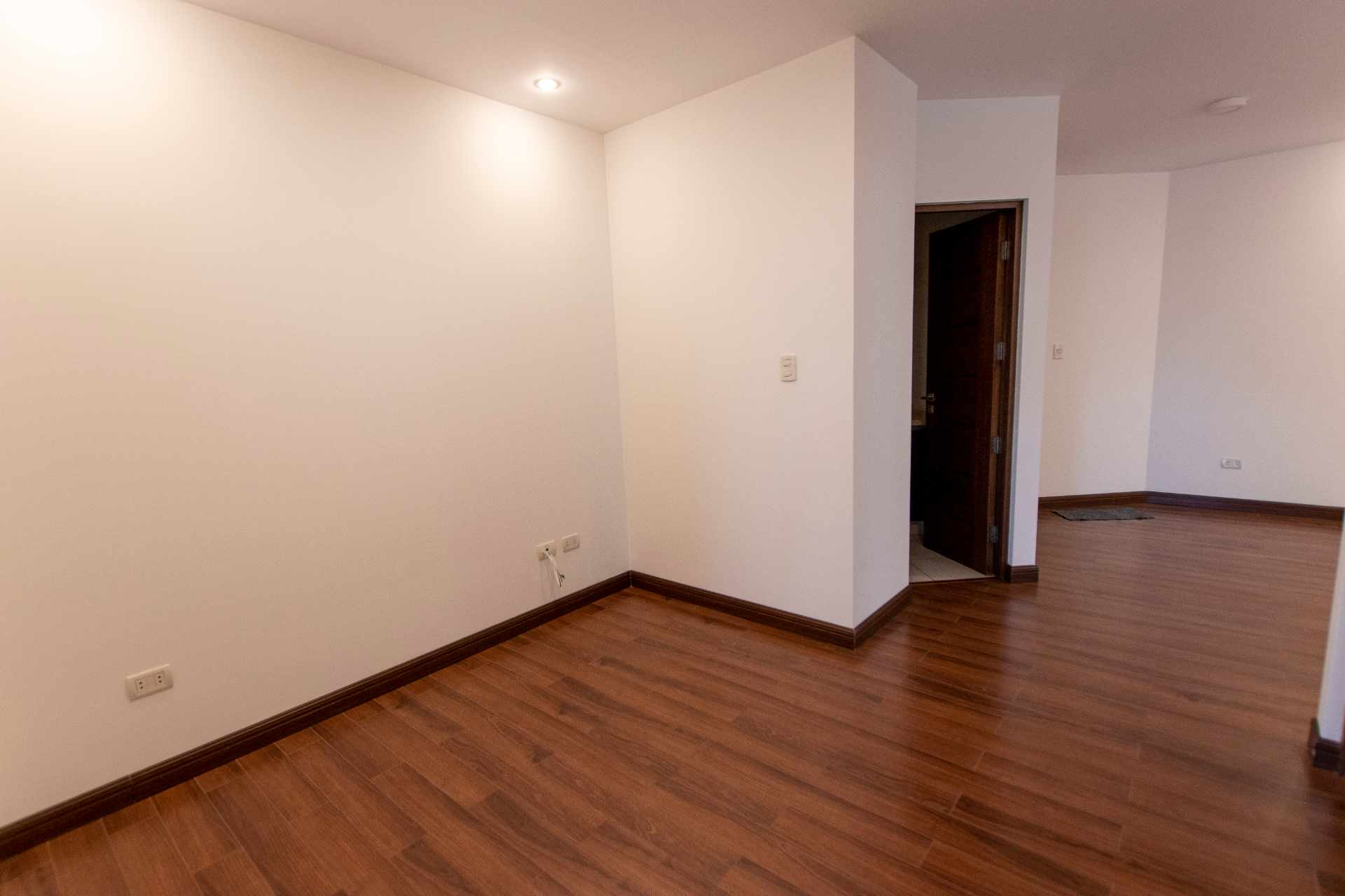 Eudoro Galindo - Edificio LAS MORAS - Norte | UltraCasas.com $us 460 [UC-895290]