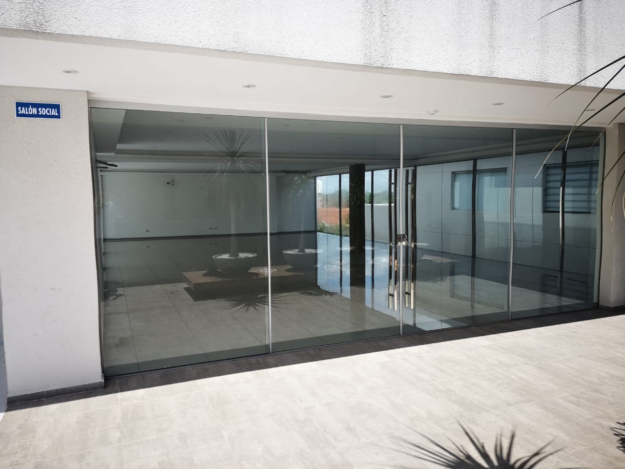 Edificio Baruc Calle 8 | UltraCasas.com $us 300 [UC-626560]
