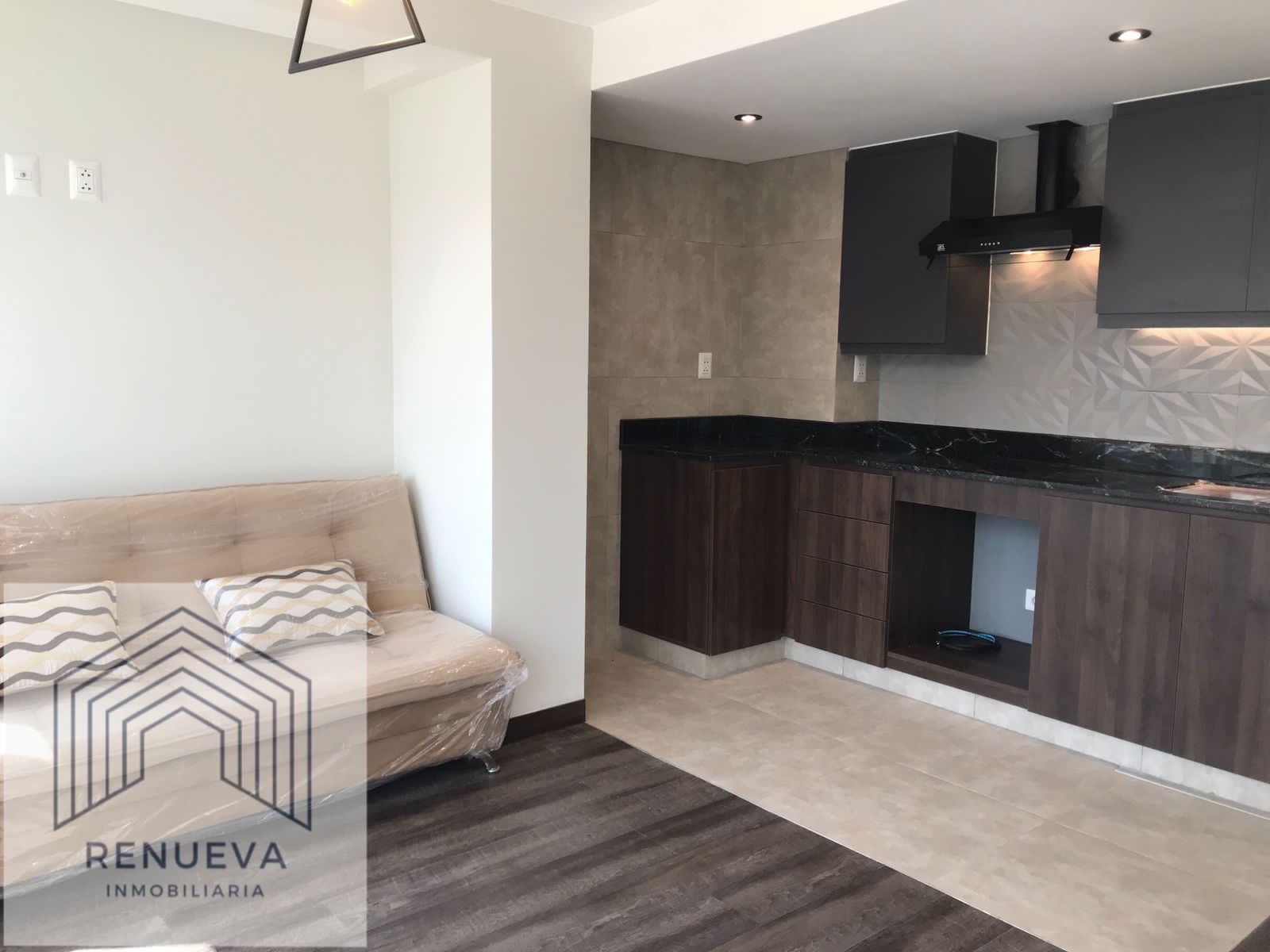 Garzonier de lujo en alquiler | UltraCasas.com Bs 2,800 [UC-983673]