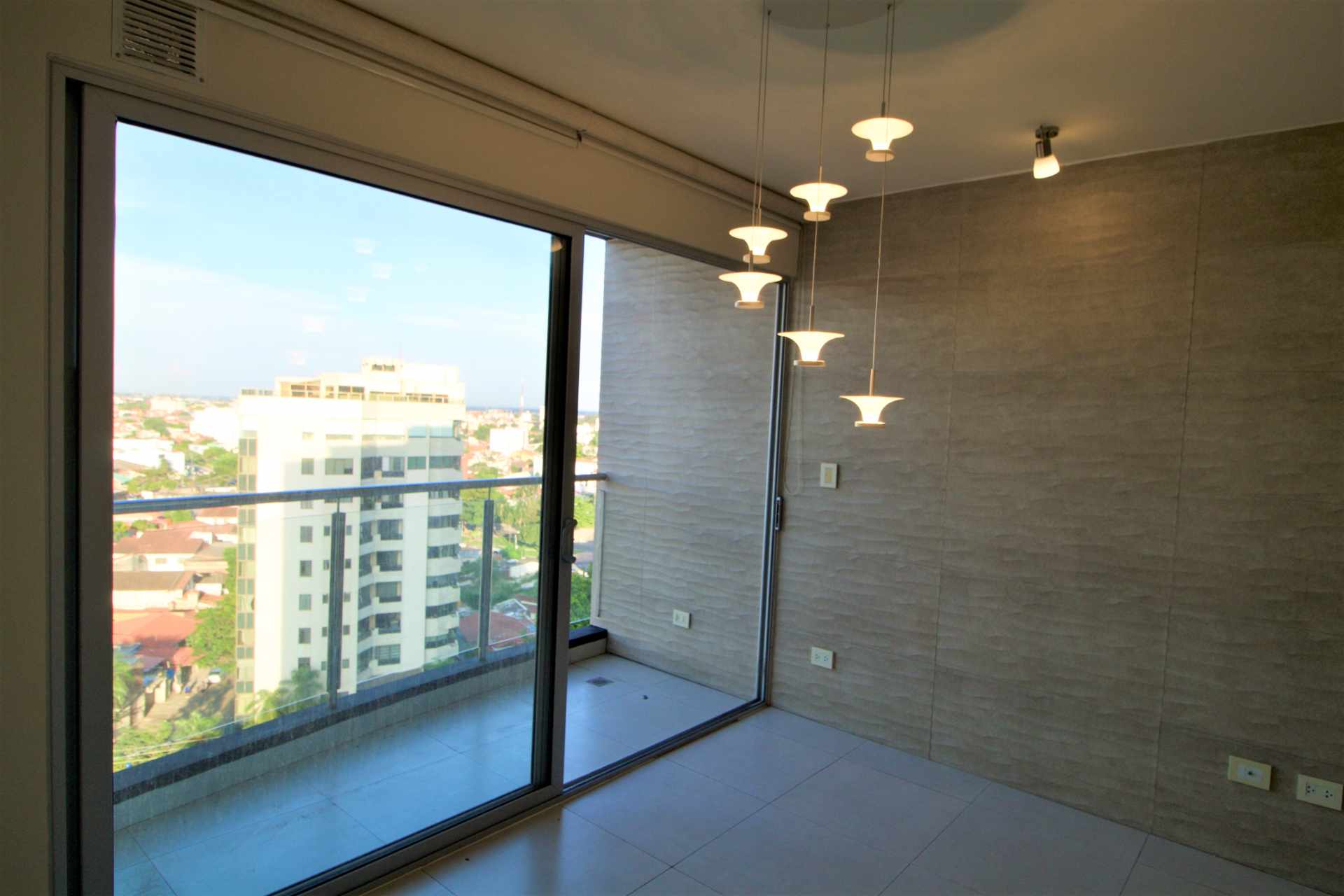 En venta Departamento de lujo en Edificio Altos del Sur | UltraCasas ...