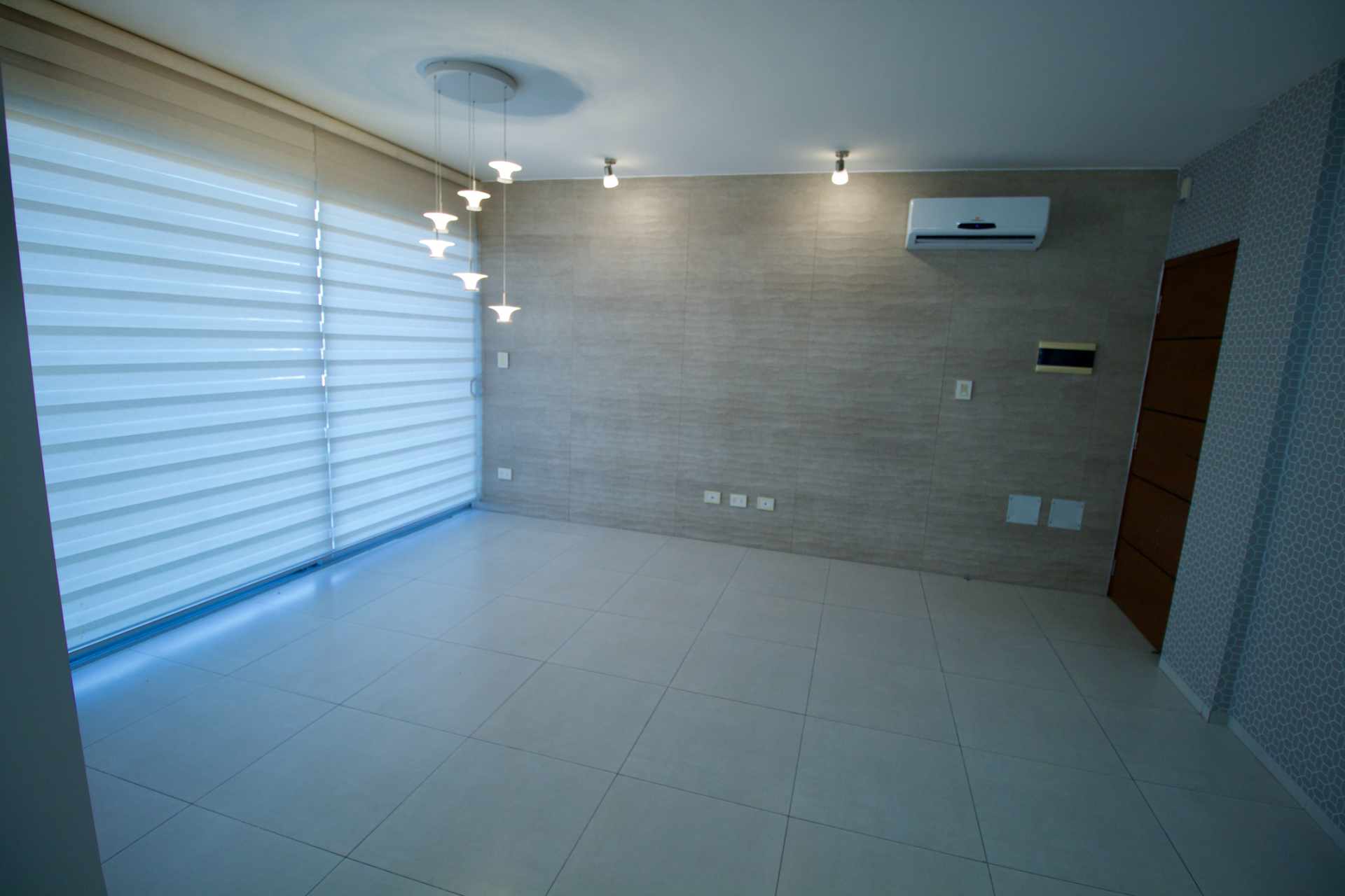 En venta Departamento de lujo en Edificio Altos del Sur | UltraCasas ...