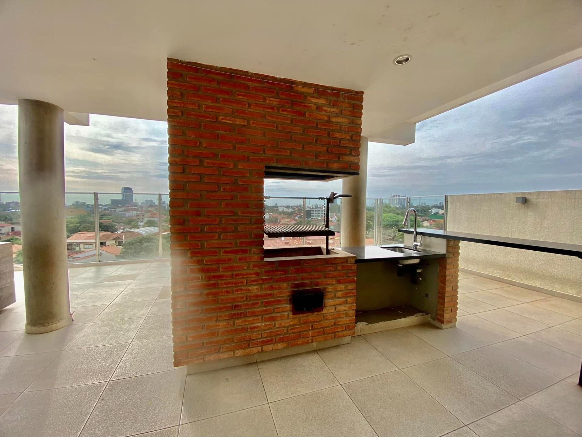 ZONA NORTE AVENIDA LA SALLE ENTRE 3R Y 4TO ANILLO | UltraCasas.com $us ...